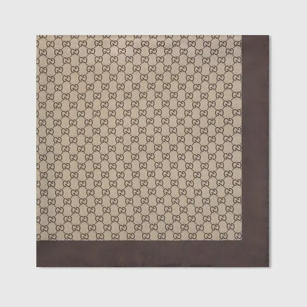 Gucci Printed Silk Twill Carr - Beige