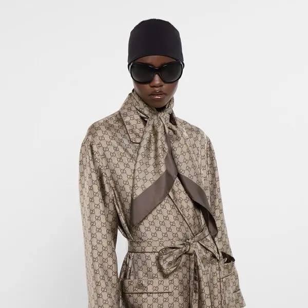 Gucci Printed Silk Twill Carr - Beige