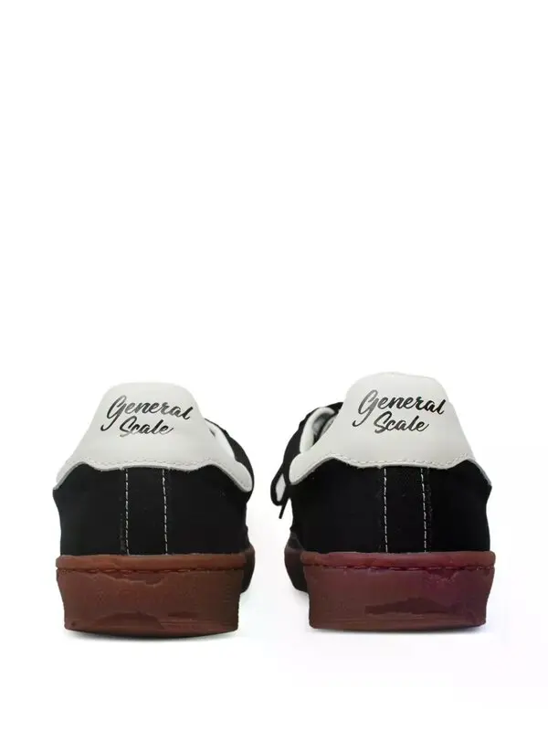 Mihara Yasuhiro Contrast Stitching Leather Sneakers