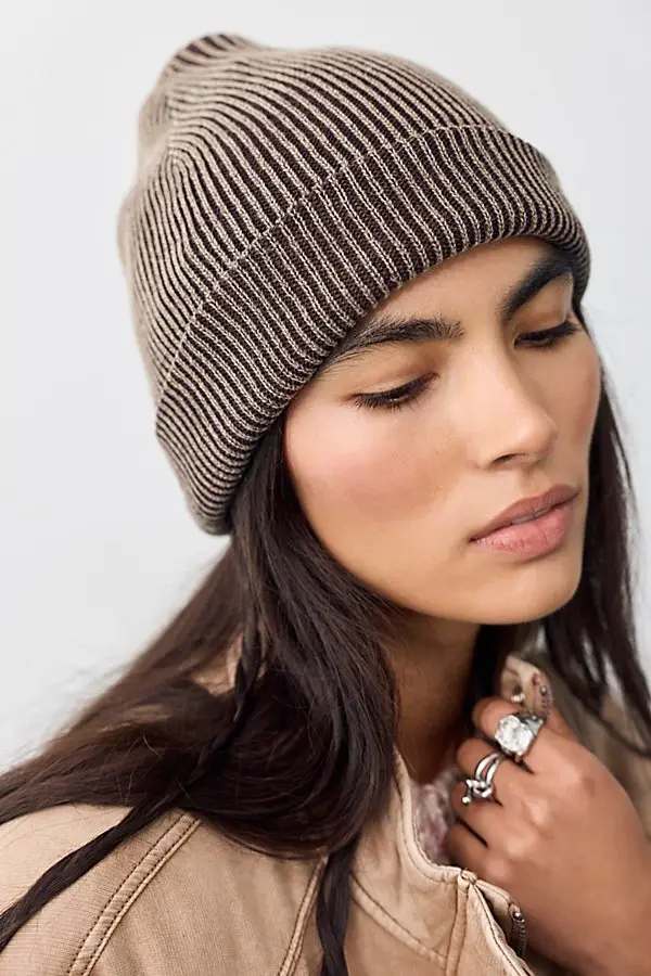 Free People Lou Slouchy Beanie - Grey