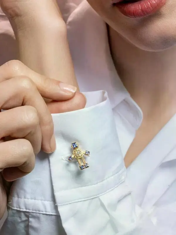 VAN ROBOT Diamond And Tanzanite Robot Cufflinks