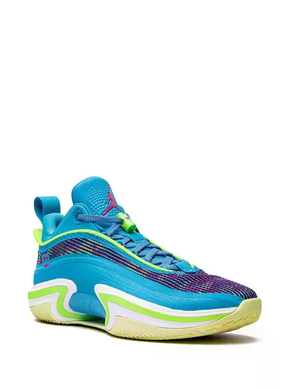 JORDAN 36 Low Luka Dončić Sneakers