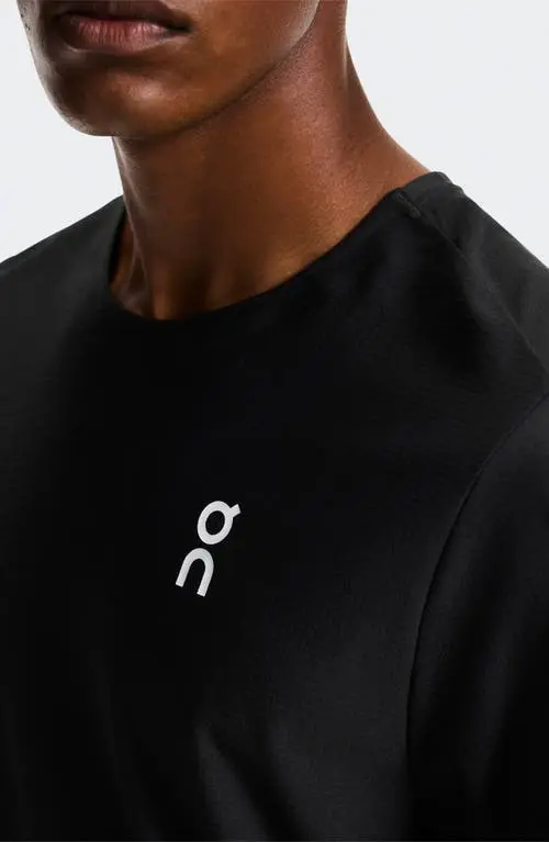 On Court T-shirt - Black