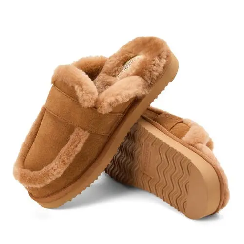 DEARFOAMS Fireside Richmond Genuine Shearling Scuff Slipper - Chestnut