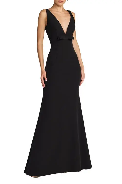 Mac Duggal Crepe Sleeveless V-neck Sheath Gown With Bow - Black