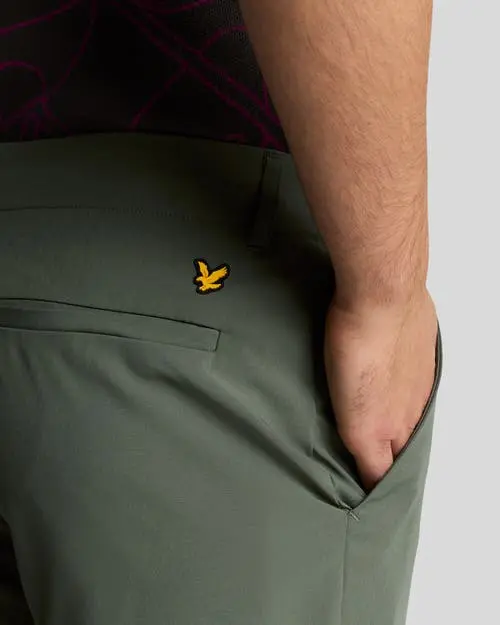LYLE & SCOTT 5 Pocket Golf Shorts - Cactus Green