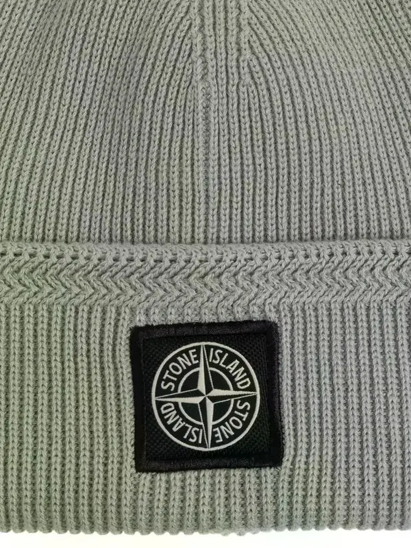 Stone Island Ribbed Knit Hat With Logo Patch - Grey