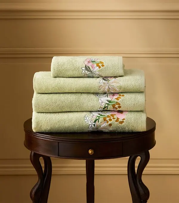YVES DELORME Embroidered Orchidee Bath Towel