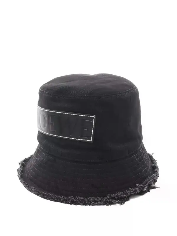 Loewe Logo-patch Bucket Hat With Frayed Detail - Black