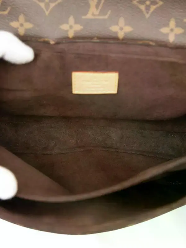 LOUIS VUITTON 2016 Monogram Pochette Metis Satchel