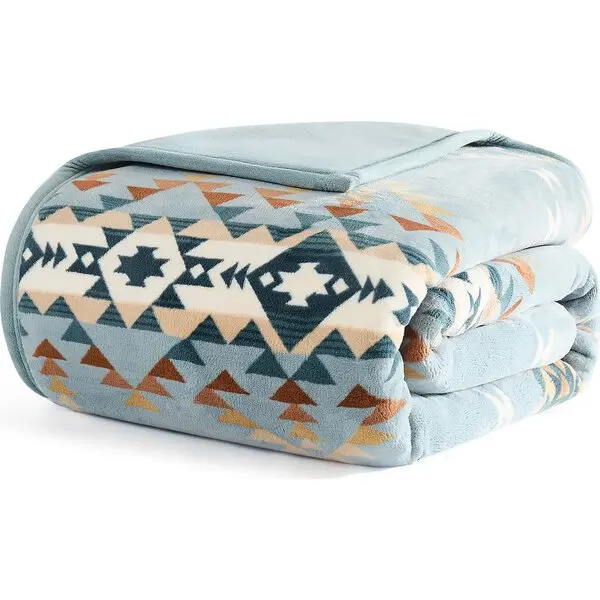 Pendleton Bridge Creek Fleece Throw Blanket