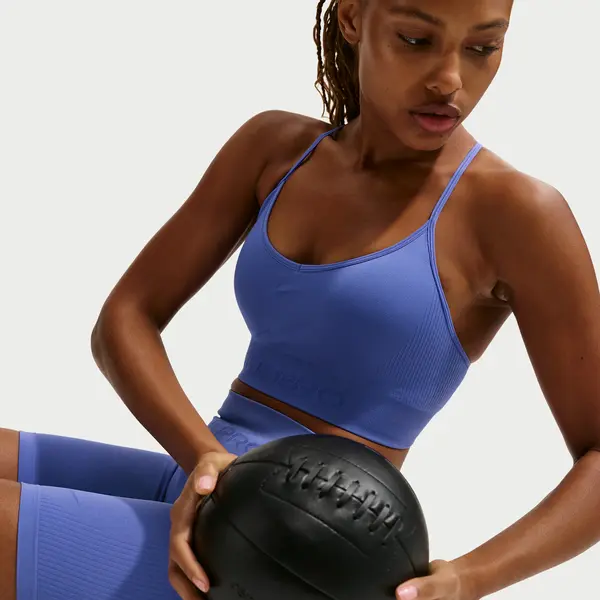 Nike Pro Seamless Light-support Padded Sports Bra - Blue