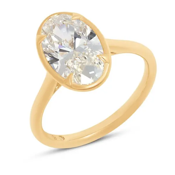 BELLA PONTE 18k Yellow Gold Oval Solitaire Diamond Ring - Near Colorless