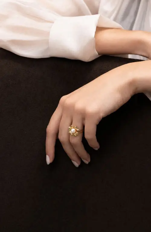 RETRO CHIC Garden Blossom Ring