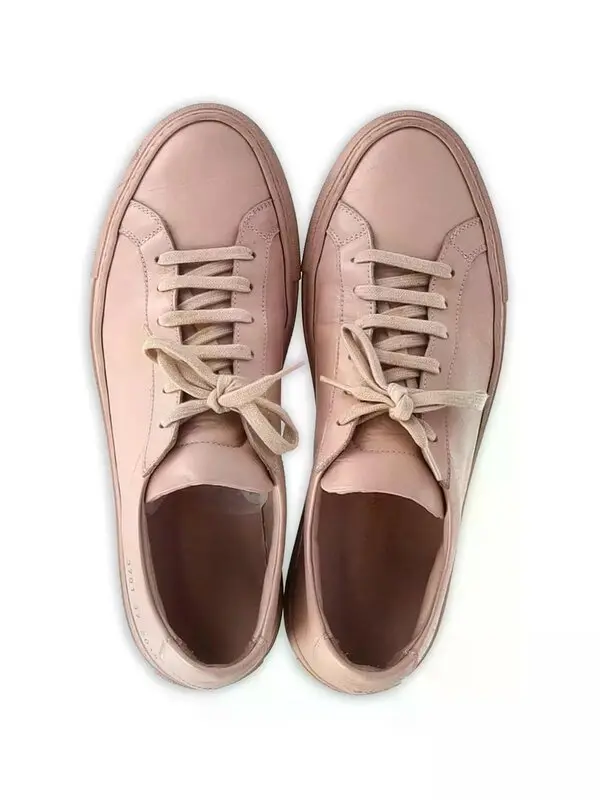 COMMON PROJECTS Leather Low Top Sneakers