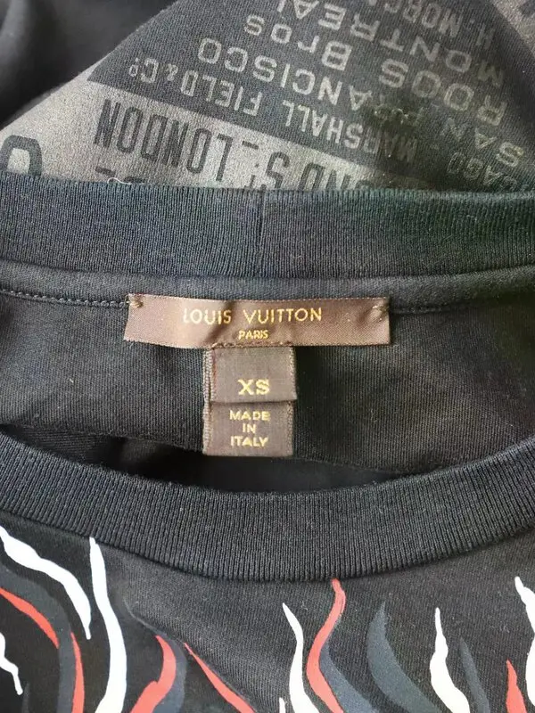 LOUIS VUITTON Graphic-print T-shirt - Black