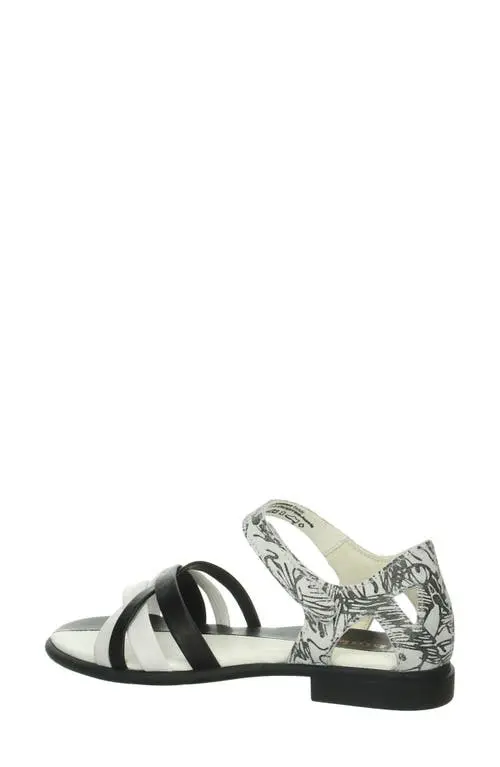Think! Kamaa Strappy Sandal