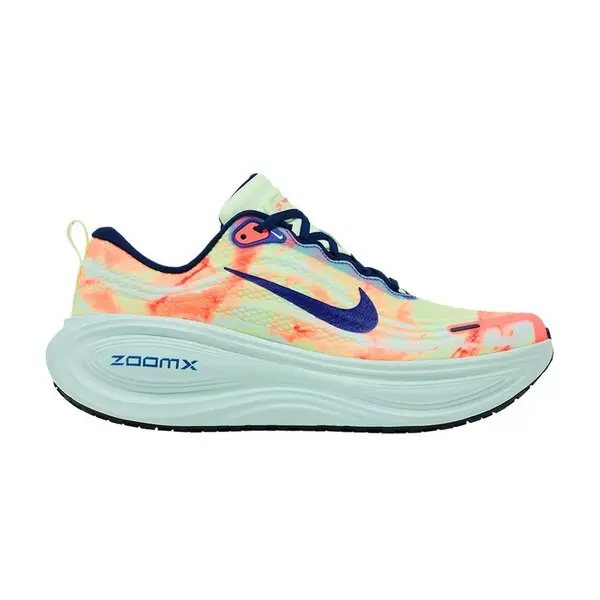 Nike Athletic Sneakers - Multicolor