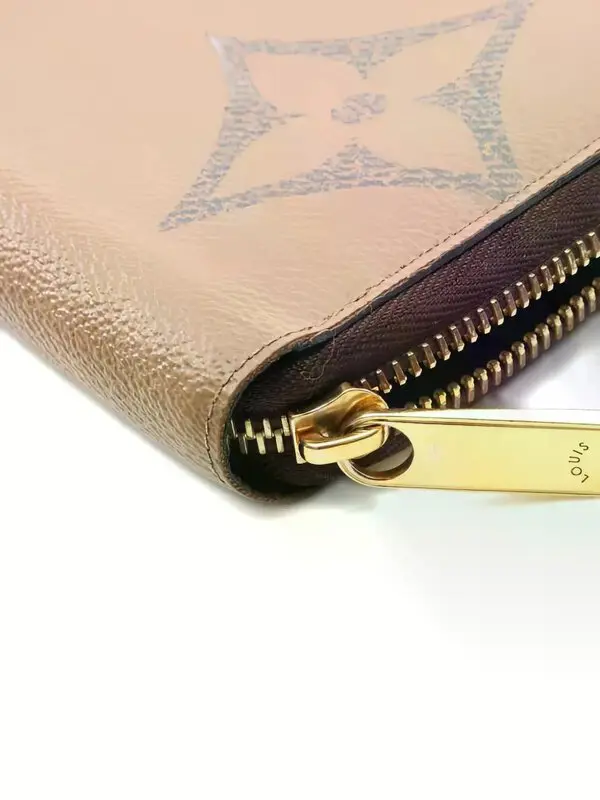 LOUIS VUITTON 2020 Monogram Giant Reverse Wallet