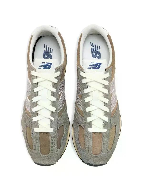 NEW BALANCE Logo Sneakers - Grey