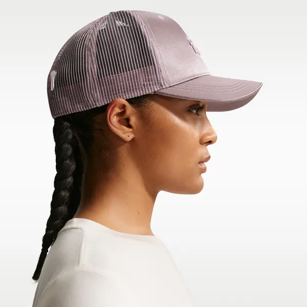 Nike Rise Structured Premium Trucker Cap