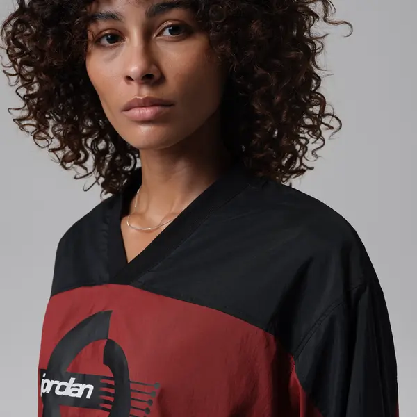 JORDAN Brooklyn Woven Long-sleeve Graphic Pullover - Black