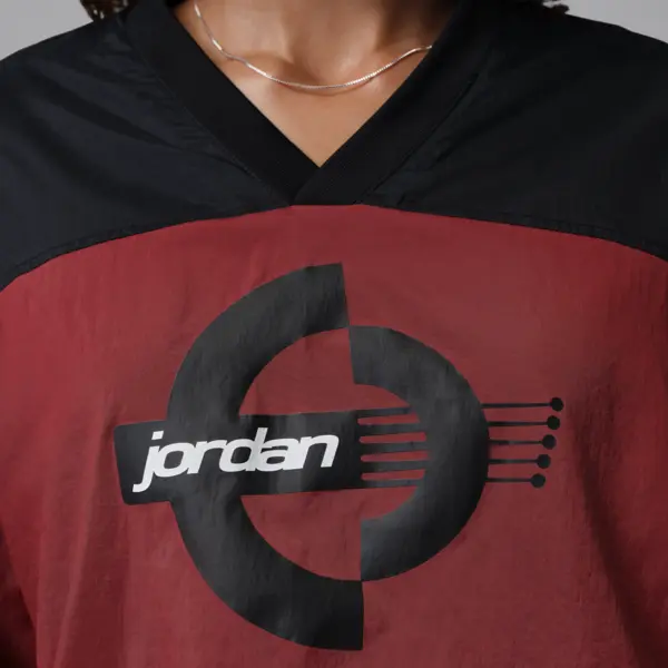 JORDAN Brooklyn Woven Long-sleeve Graphic Pullover - Black