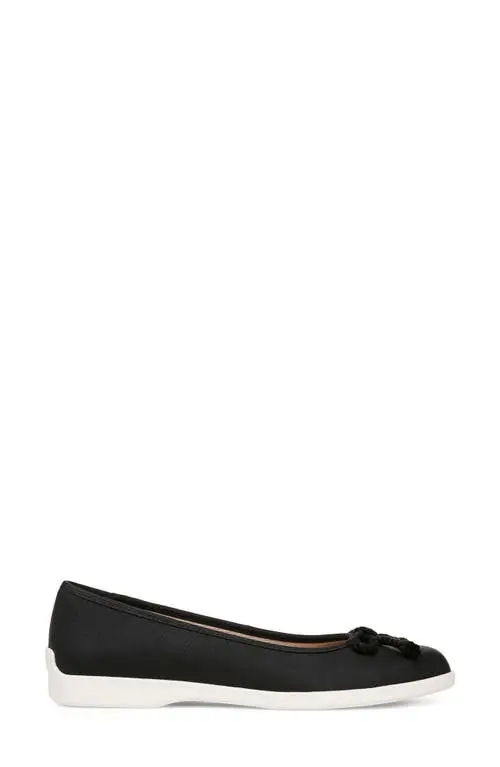 LIFESTRIDE Ballerina Flat With Cushioned Footbed - Black