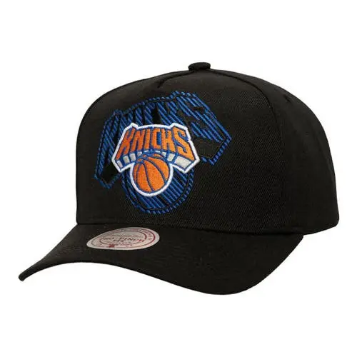 Mitchell & Ness New York Knicks Tilted Pro Pinch Cap