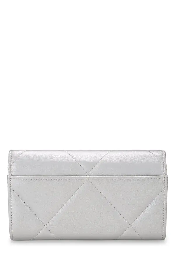 Chanel Quilted Lambskin 19 Flap Wallet