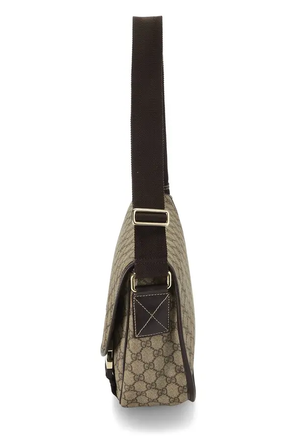Gucci Gg Supreme Buckle Flap Messenger