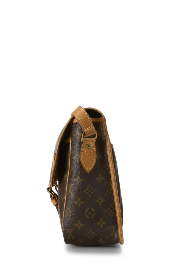 LOUIS VUITTON Monogram Sac Gibeciere