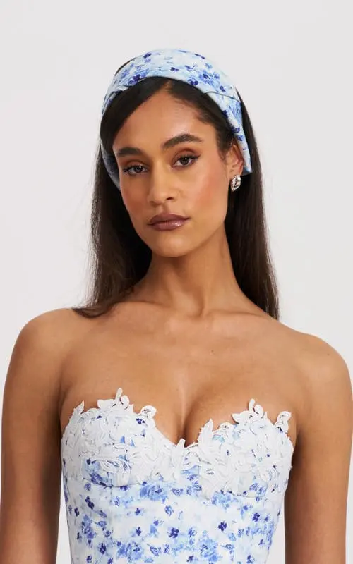 MISS CIRCLE NEW YORK Printed Linen Head Wrap Scarf - Blue