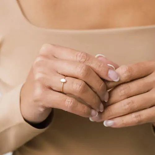 SARA PATINO Petite Oval Pearl Ring