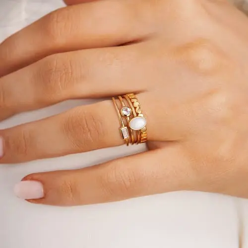 SARA PATINO Single Baguette Ring