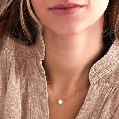 SARA PATINO Round Pearl Pendant Necklace