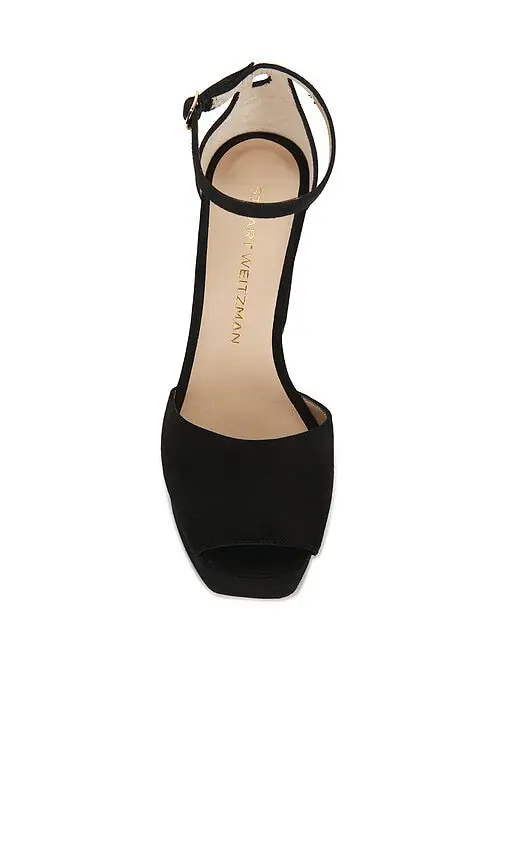 STUART WEITZMAN Sabrina Platform Pump
