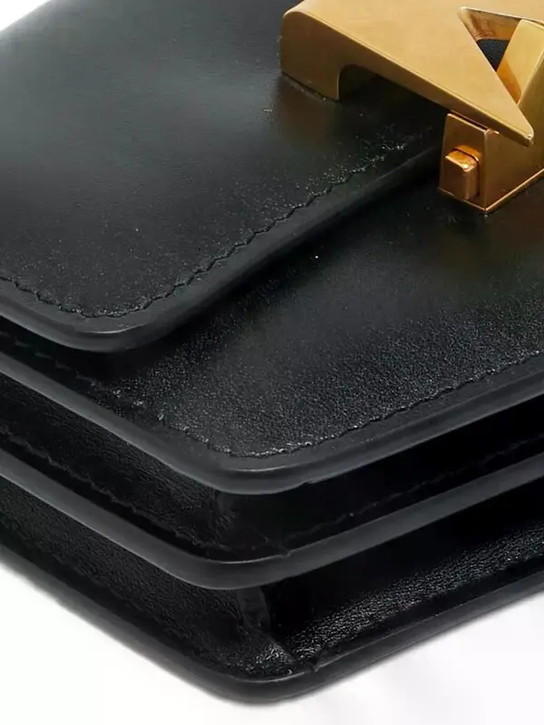 Alaïa Le Papa Leather Clasp Mini Bag