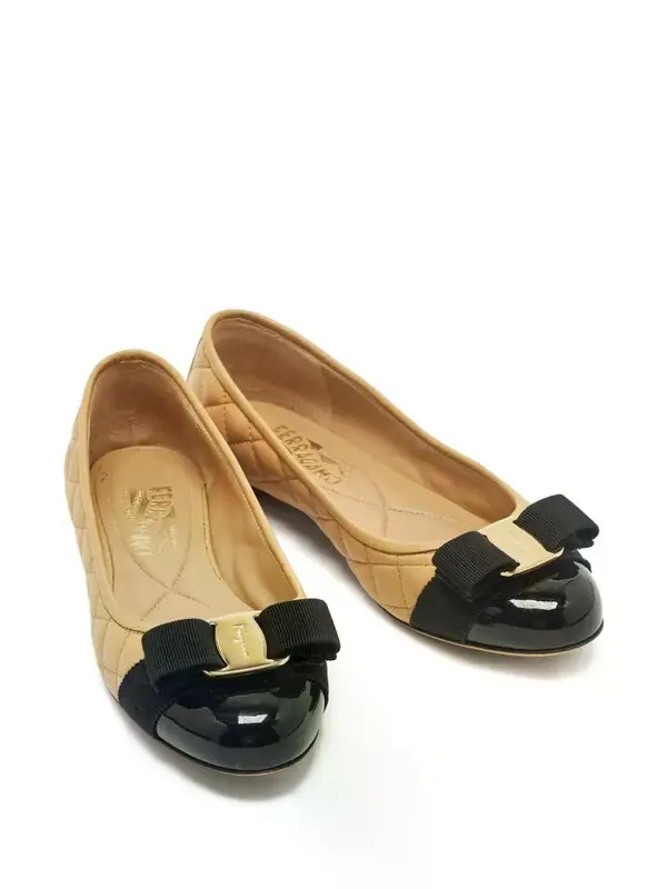 FERRAGAMO Varina Quilted Bow Ballet Flats - Neutrals