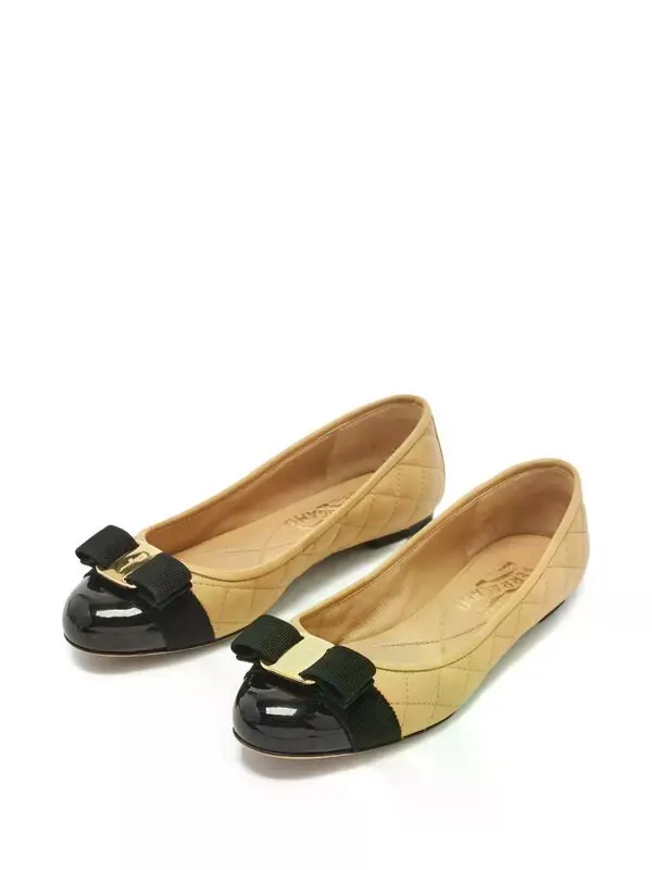 FERRAGAMO Varina Quilted Bow Ballet Flats - Neutrals