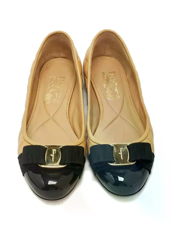 FERRAGAMO Varina Quilted Bow Ballet Flats - Neutrals