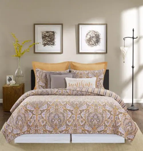 C&F HOME Shay Damask Quilt Set Bedding Collection