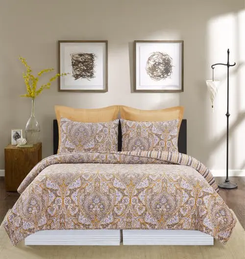 C&F HOME Shay Damask Quilt Set Bedding Collection