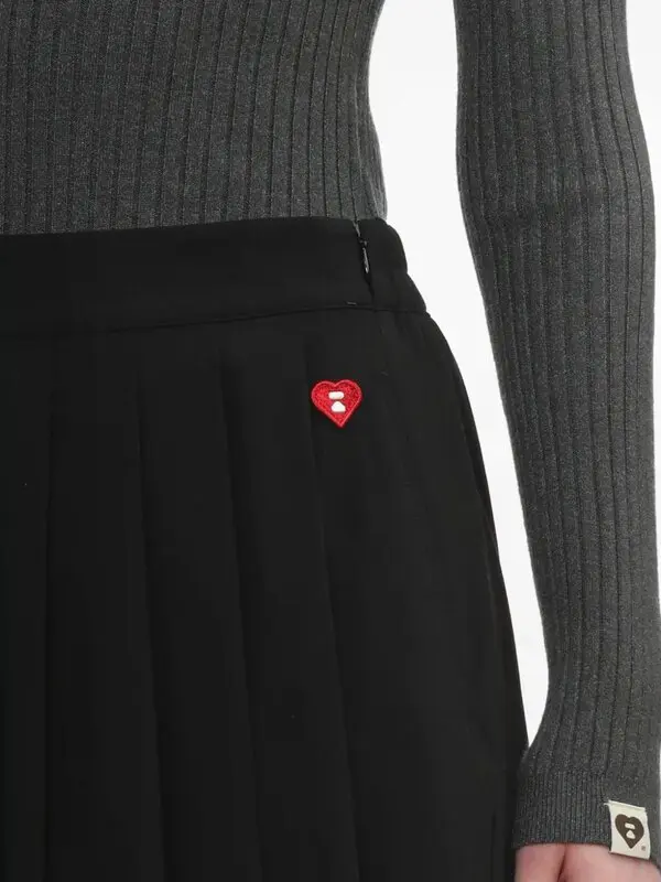 AAPE BY *A BATHING APE Pleated Heart Shorts