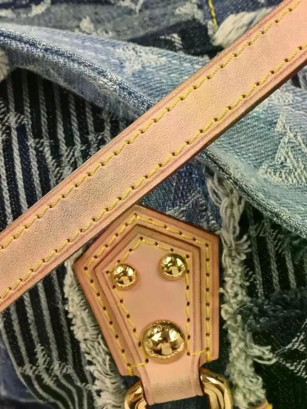 LOUIS VUITTON 2007 Postie Monogram Patchwork Shoulder Bag - Blue