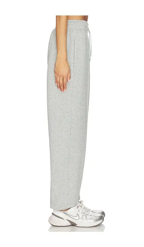 Nike High Waisted Oversized Sweatpant