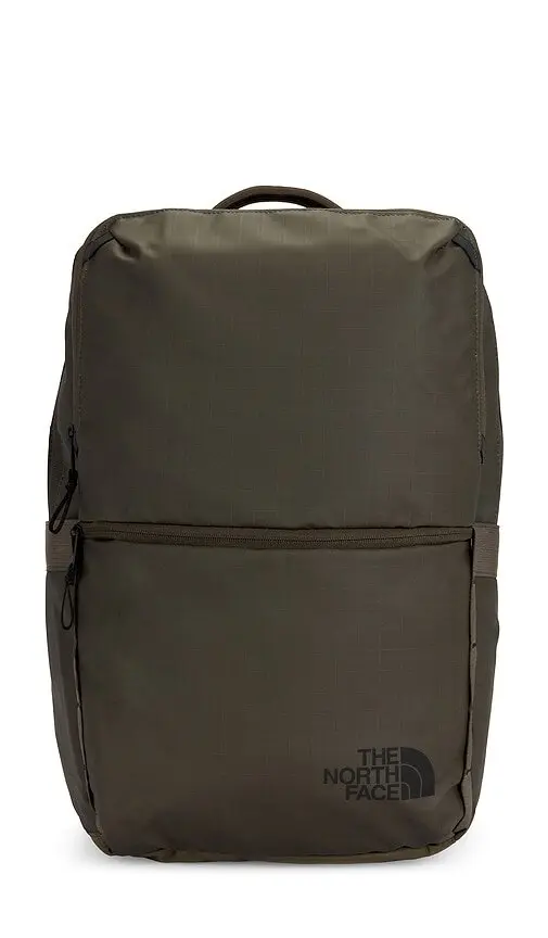 The North Face Base Camp Voyager Daypack - New Taupe Green & Tnf Black