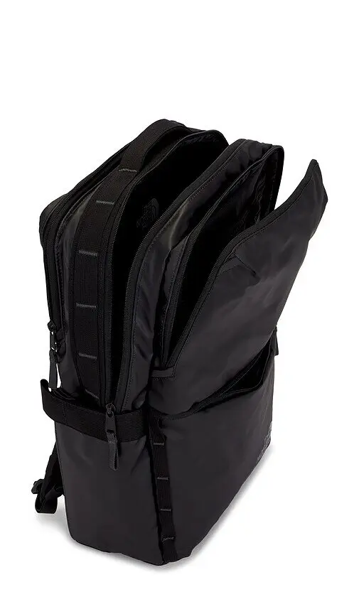 The North Face Base Camp Voyager Daypack - Tnf Black & Asphalt Grey