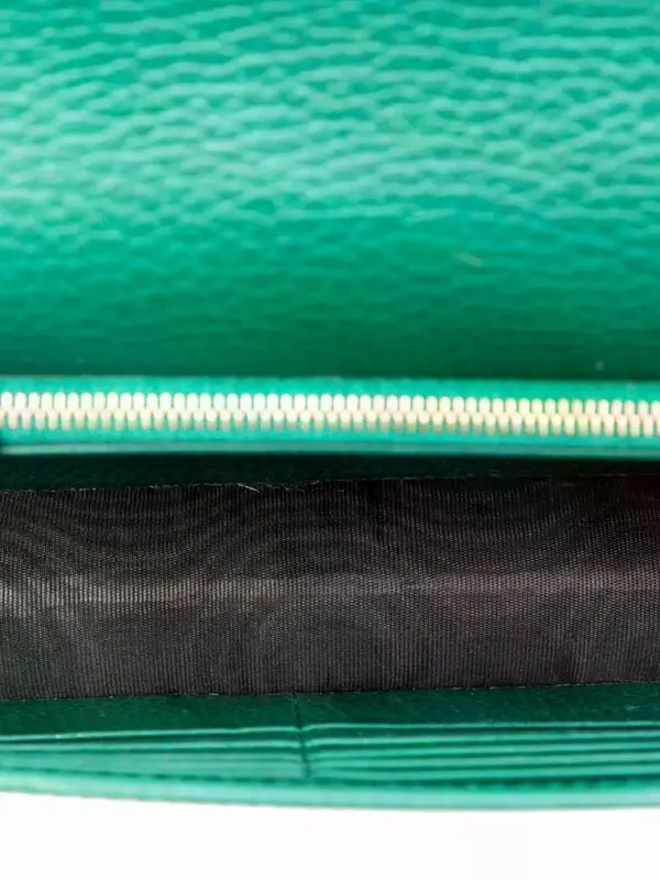 Gucci 2016-2025 Interlocking G Dollar Calfskin Wallet On Chain Crossbody Bag - Green