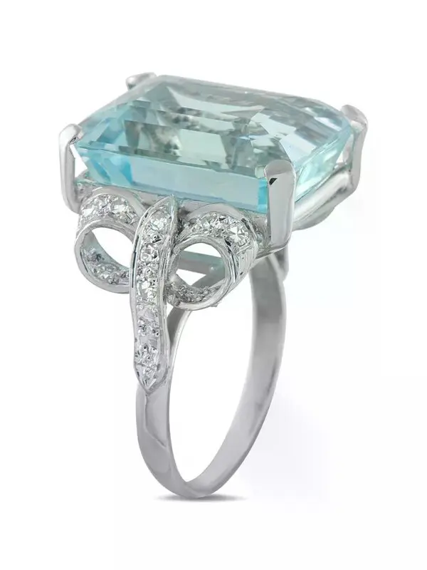 LB EXCLUSIVE Platinum Aquamarine And Diamond Ring
